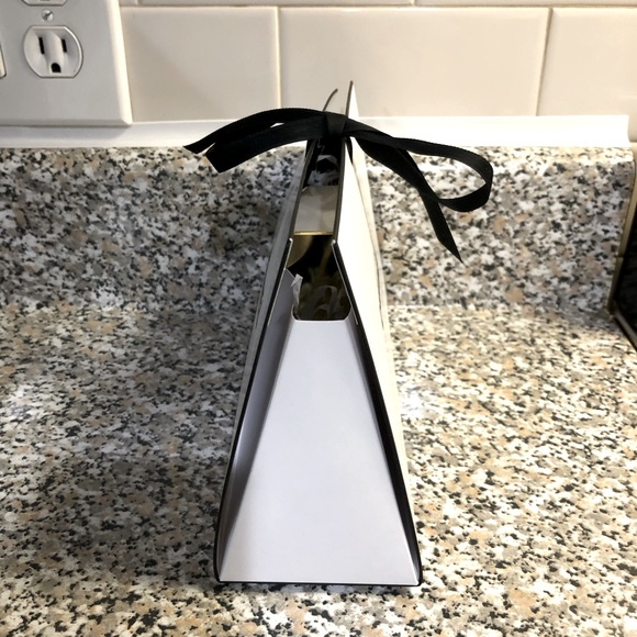 CHANEL | Party Supplies | Brand New Chanel Gift Box With Envelope And ...